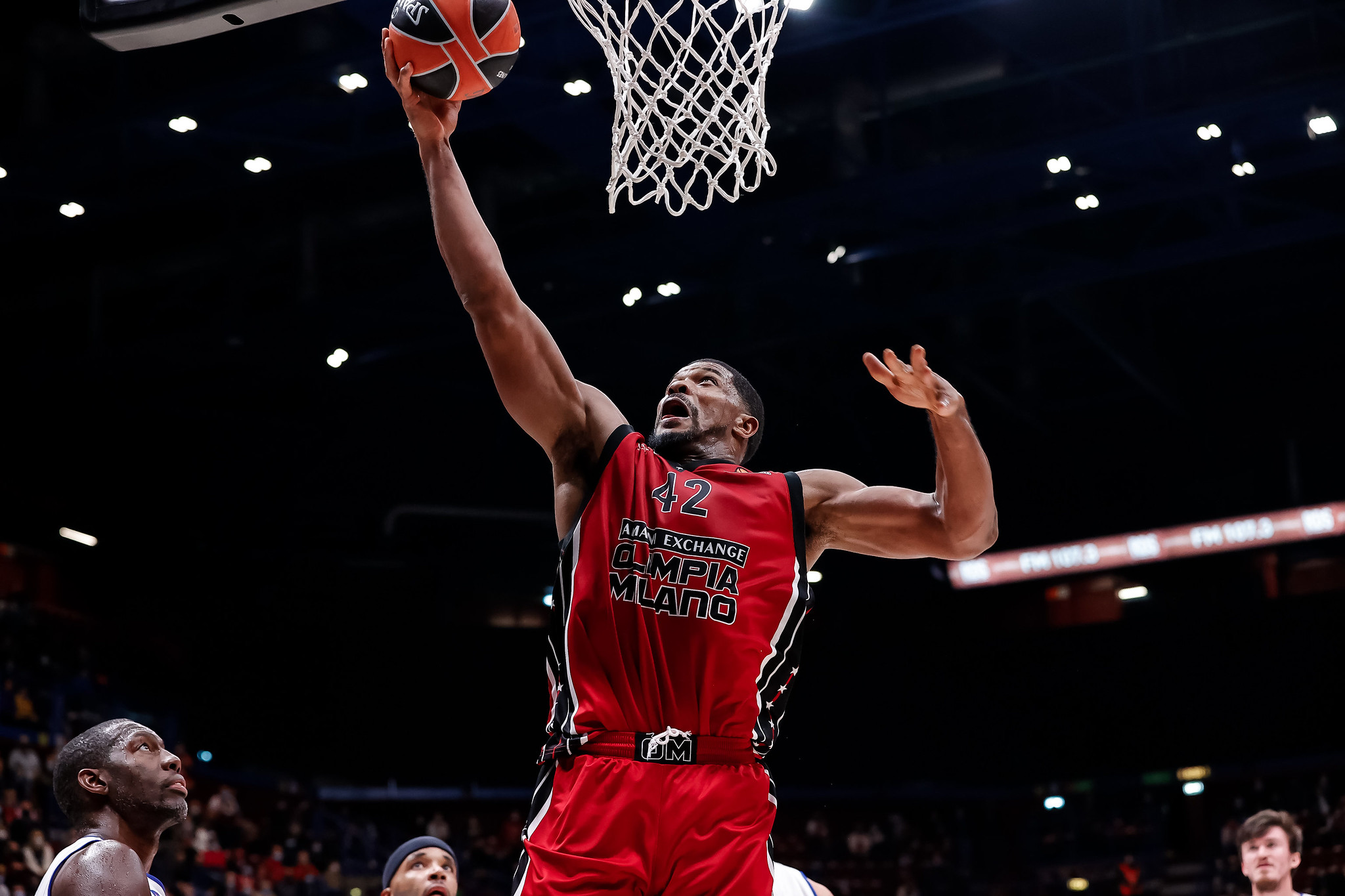 La rivelazione di Kyle Hines: Vincere l'EuroLeague con Milano. Ho due ...
