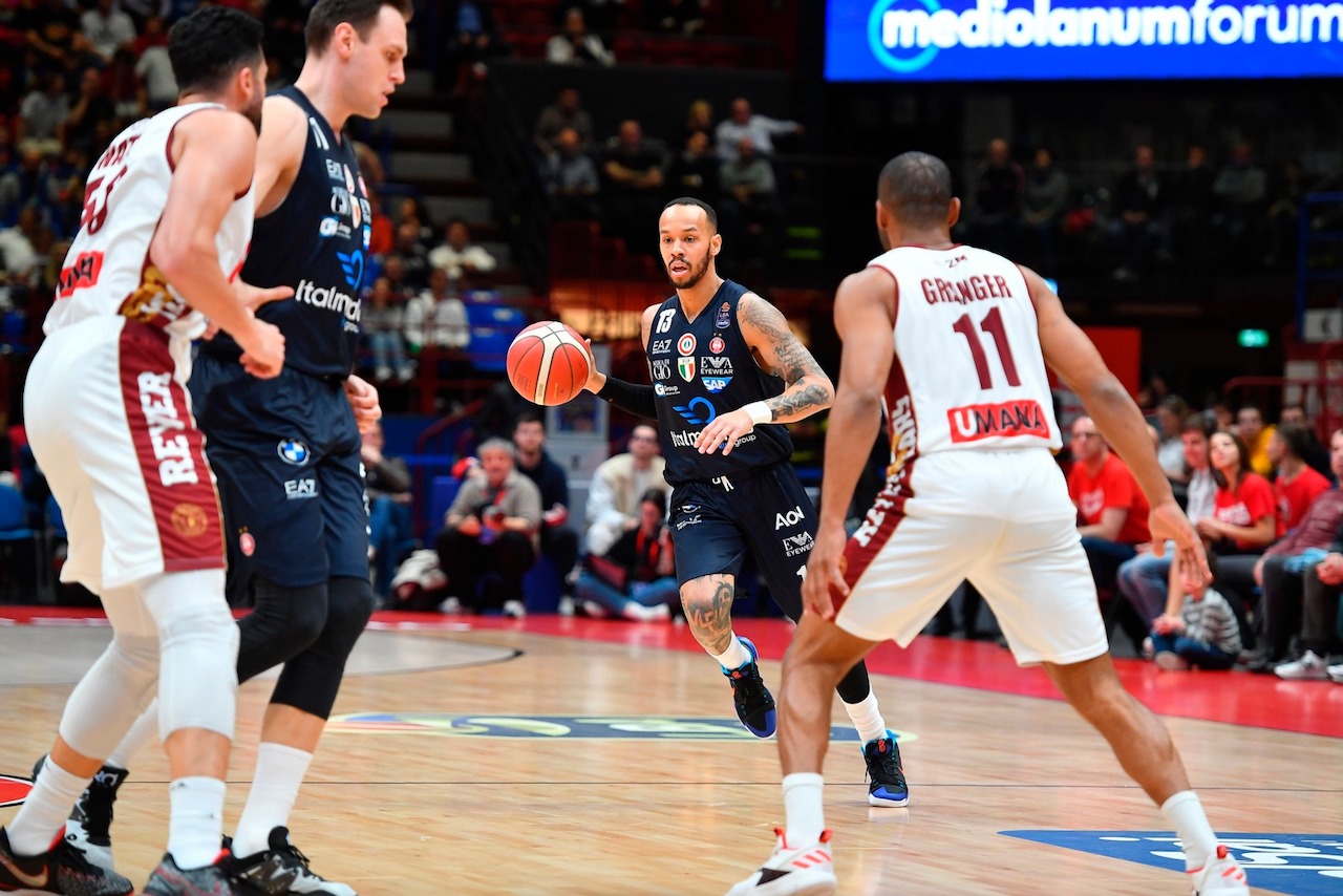 Olimpia Milano KO nella Dan Peterson night: vince la Reyer Venezia