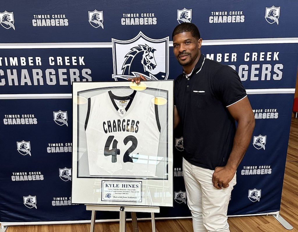 "Non doveva neanche camminare". L'incredibile storia di Kyle Hines