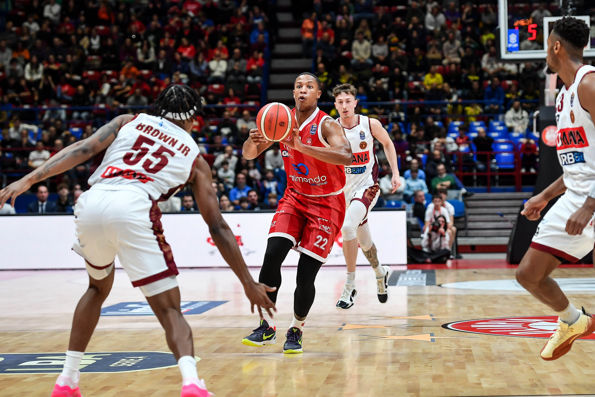 Devon Hall: Penso di essere entrato aggressivo. Felici della seconda ...