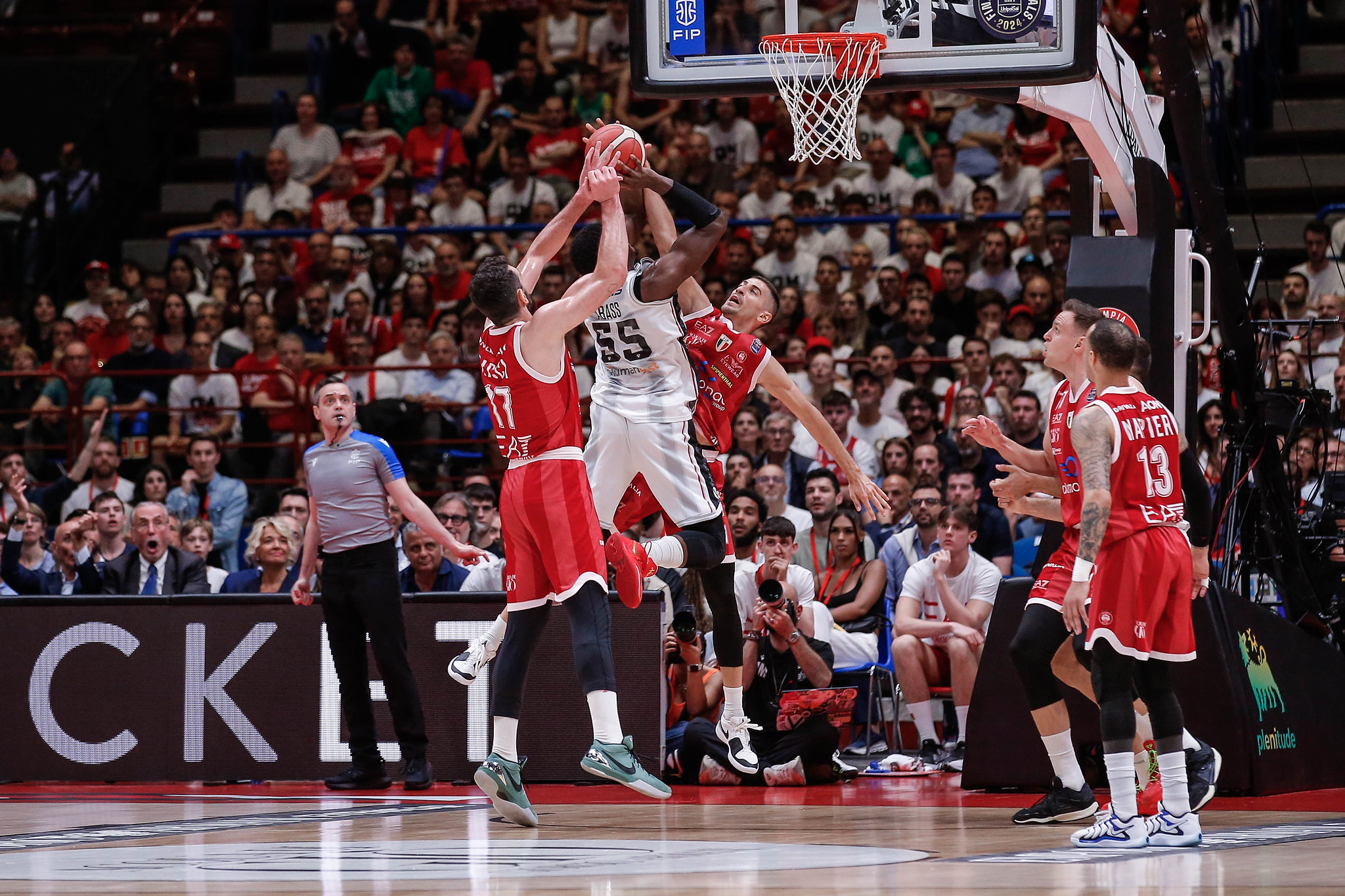 Alessandro Maggi a Canale 88: Milano ha meritato in gara-3. Pressioni ...