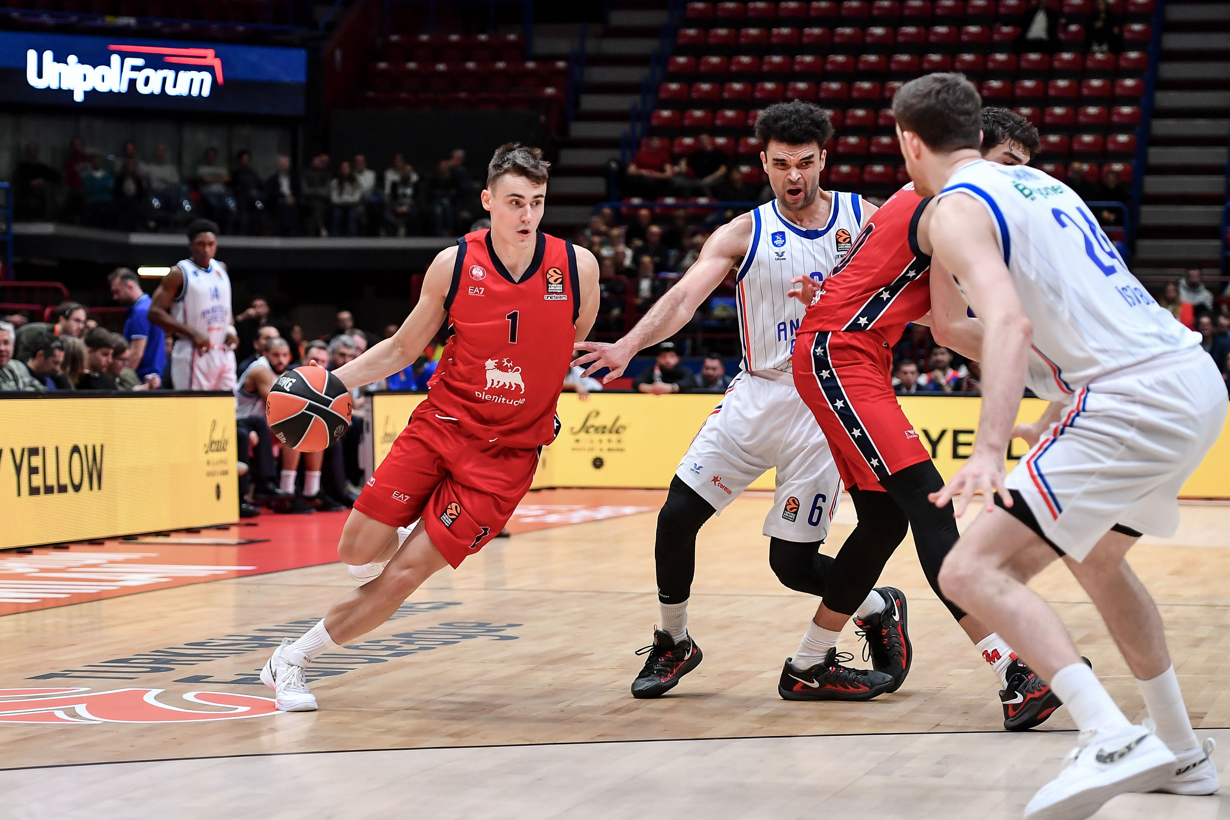 La Gazzetta titola: Milano così non va. Olimpia altro ko. Messina amaro