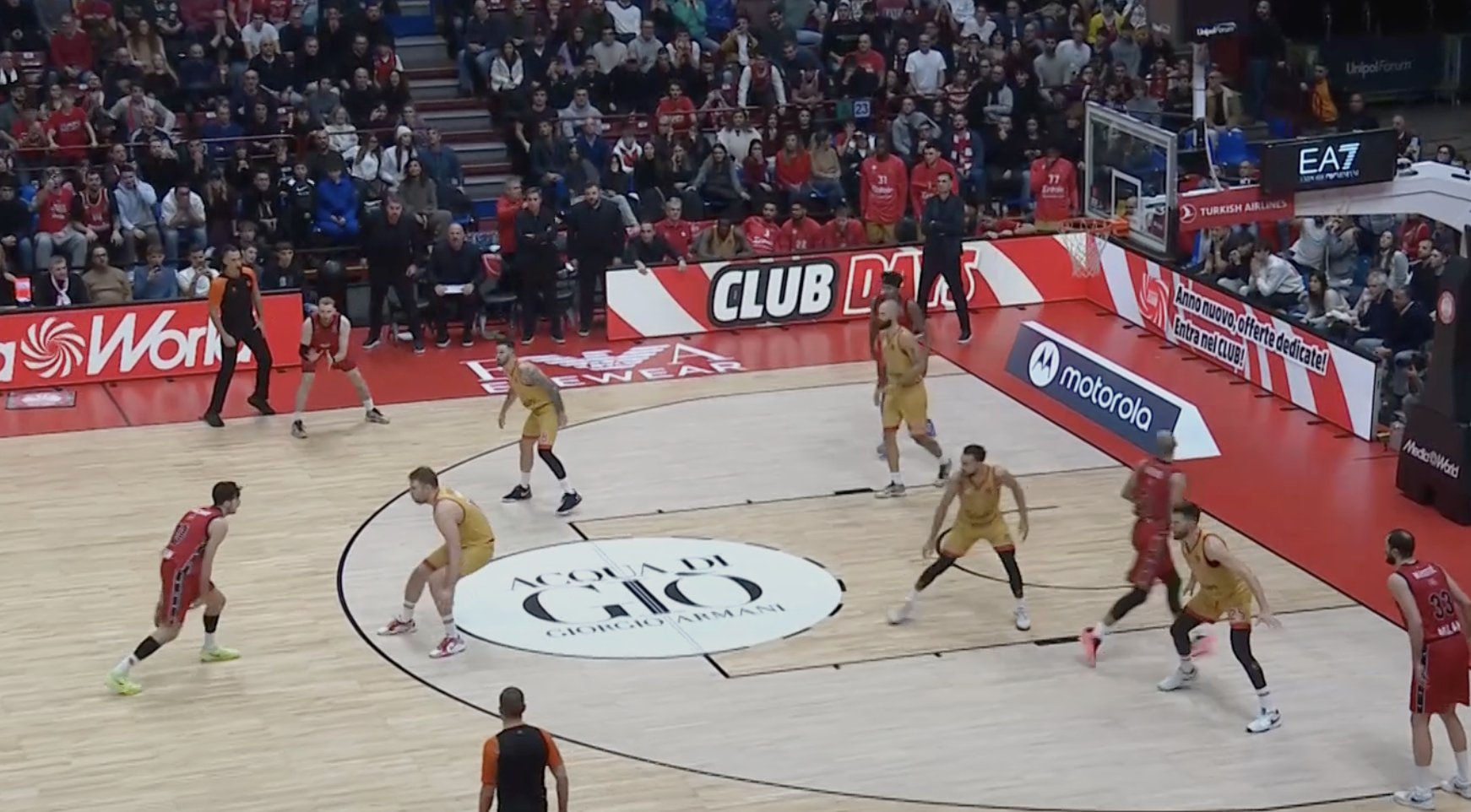 Olimpia Milano-Asvel, ecco la terna. Con Sukys un brutto precedente
