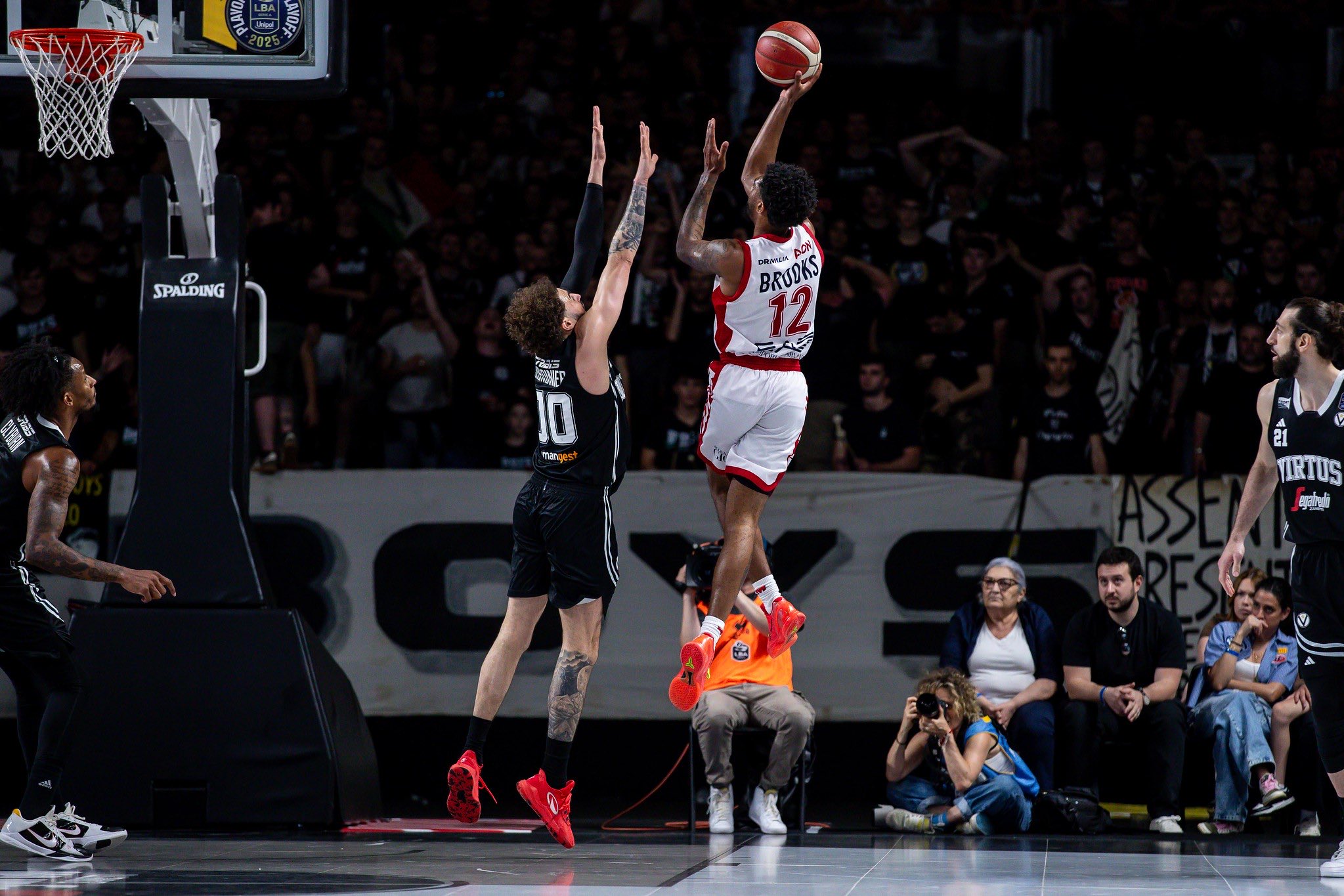 Olimpia Milano post Virtus#1 | Gara gettata via. E domani sera sarà ...